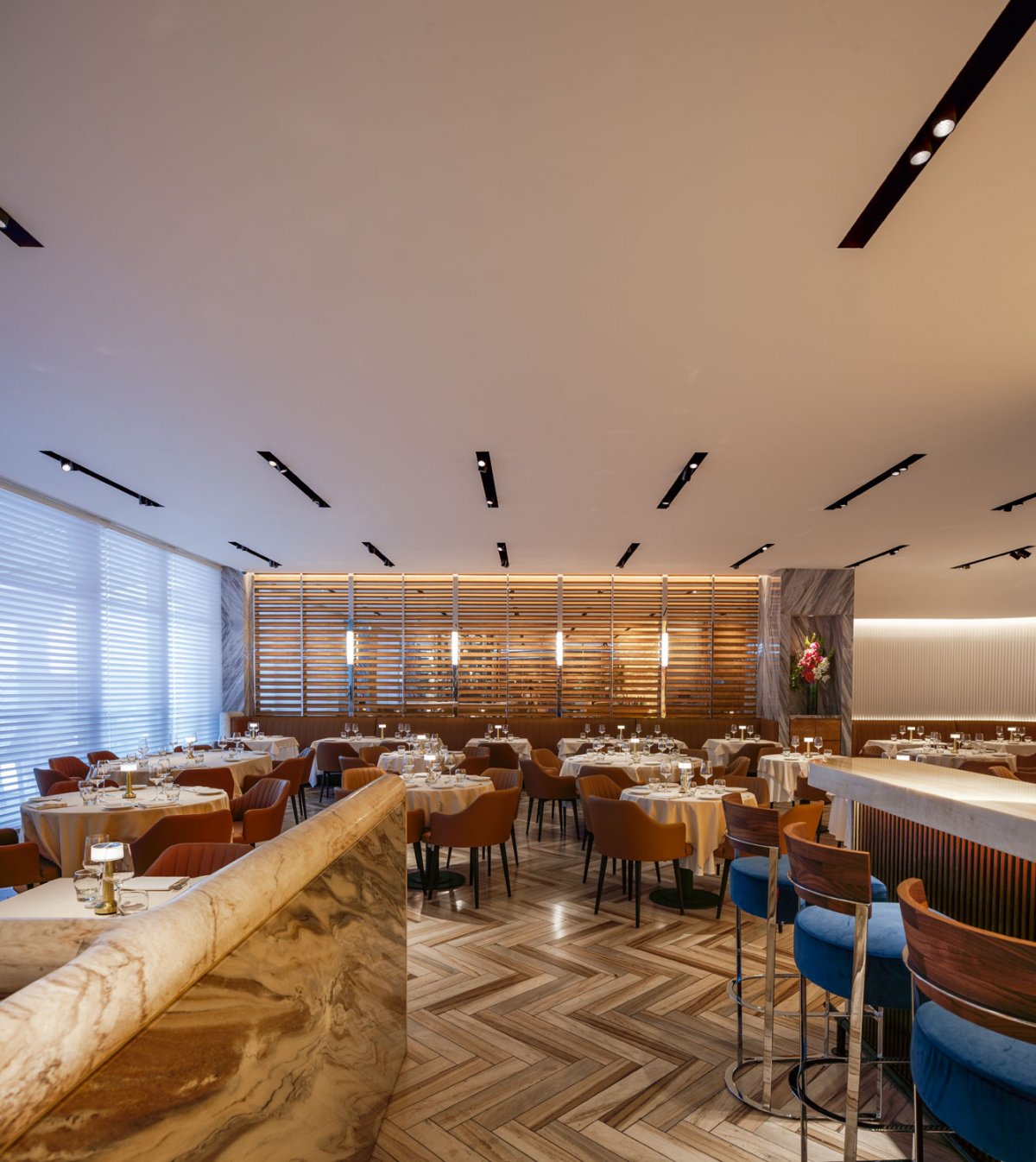 Alta Marea Restaurant - Delta Light