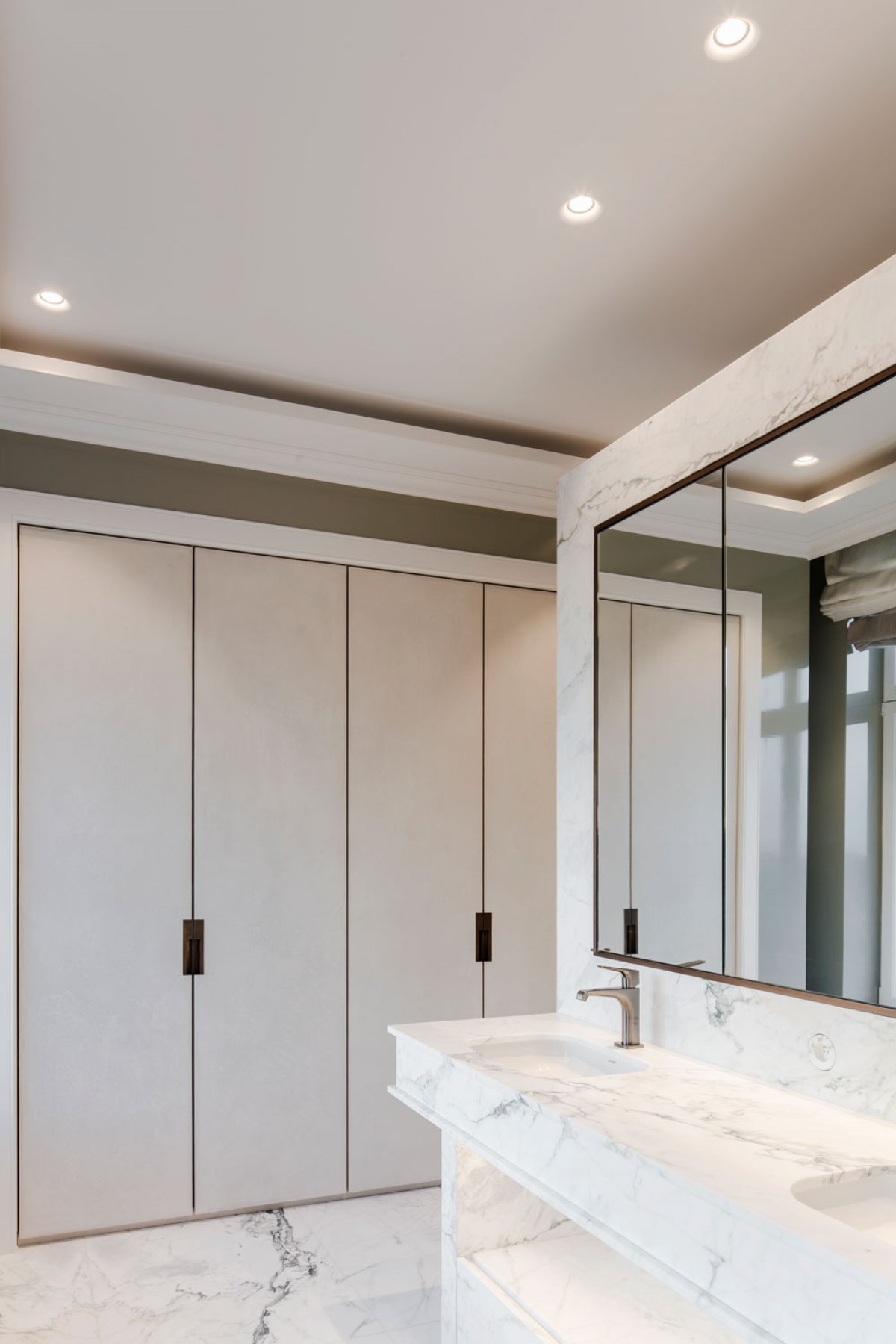 GYN 1 93033 W - DELTALIGHT