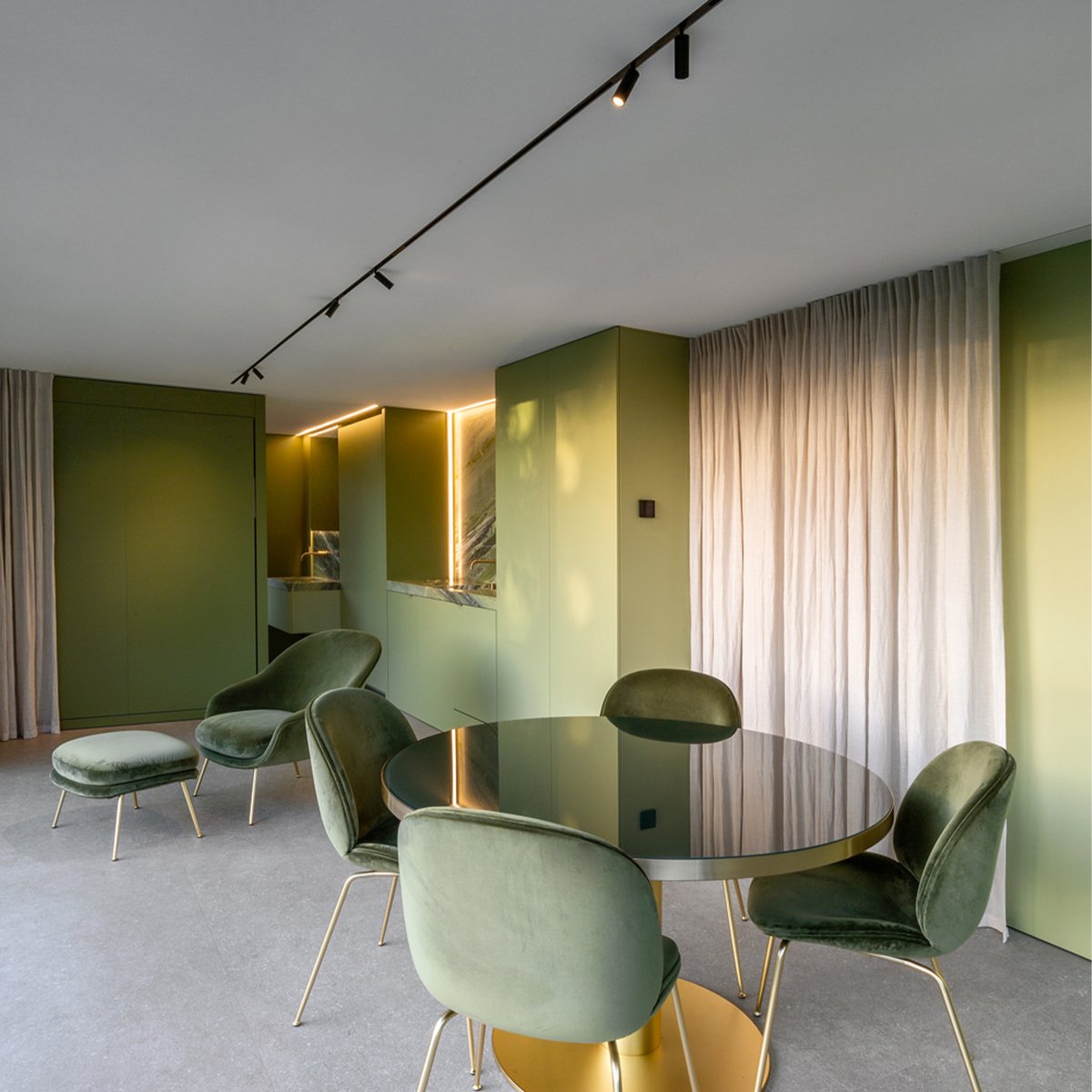 SHIFTLINE - DELTALIGHT