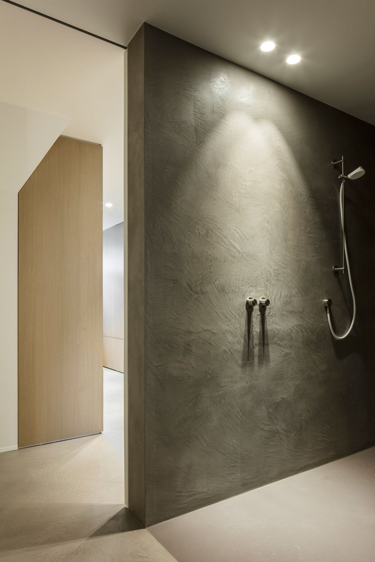 DEEP RINGO Hi - DELTALIGHT