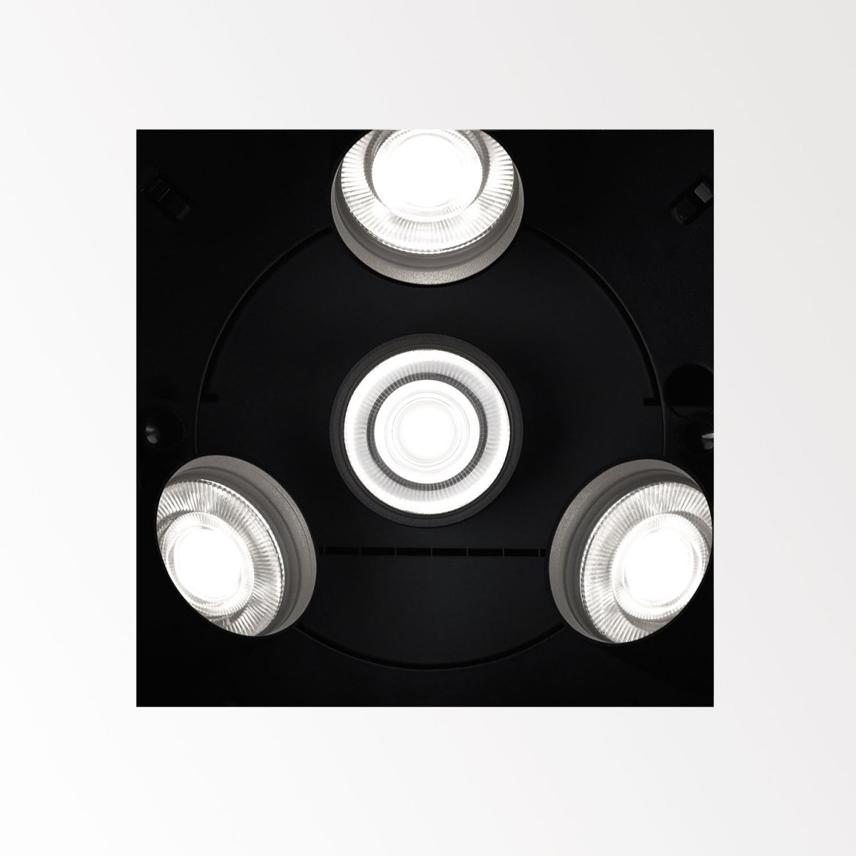 HOLE IN ONE S15 LED - DELTALIGHT