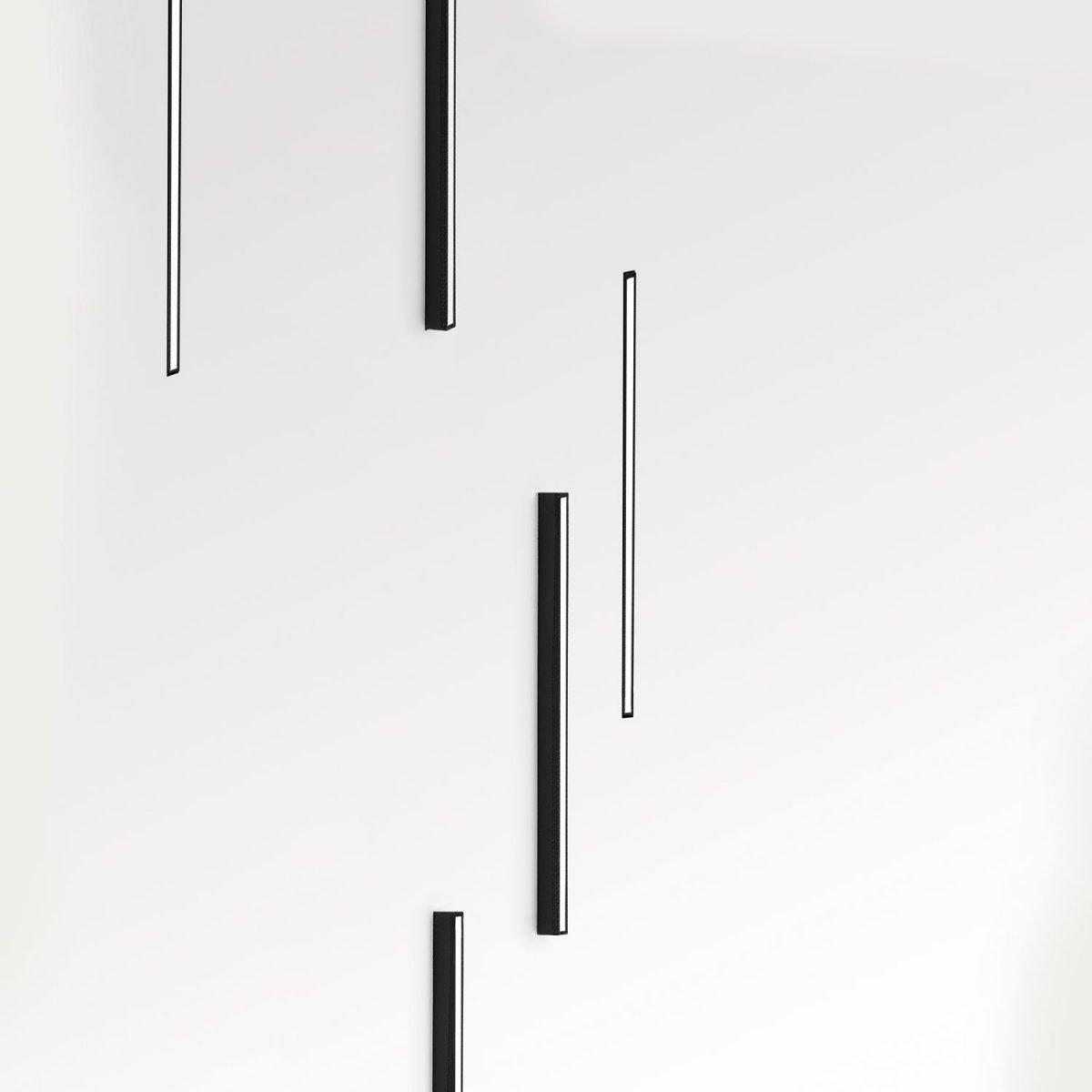 TAGLINE - DELTALIGHT