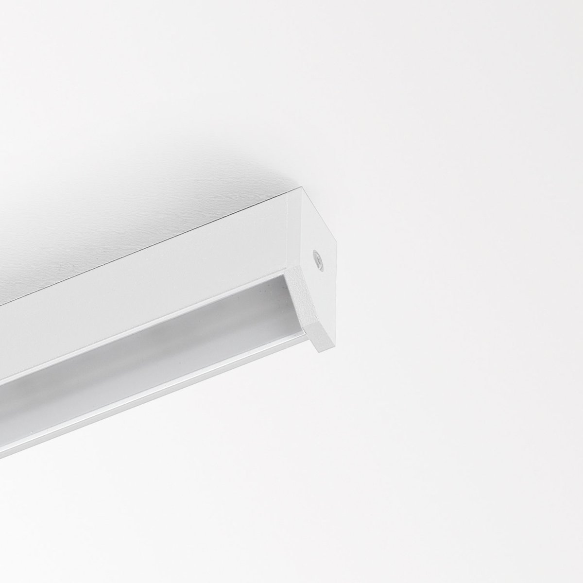 DTC-ON - END CAP SET W - DELTALIGHT