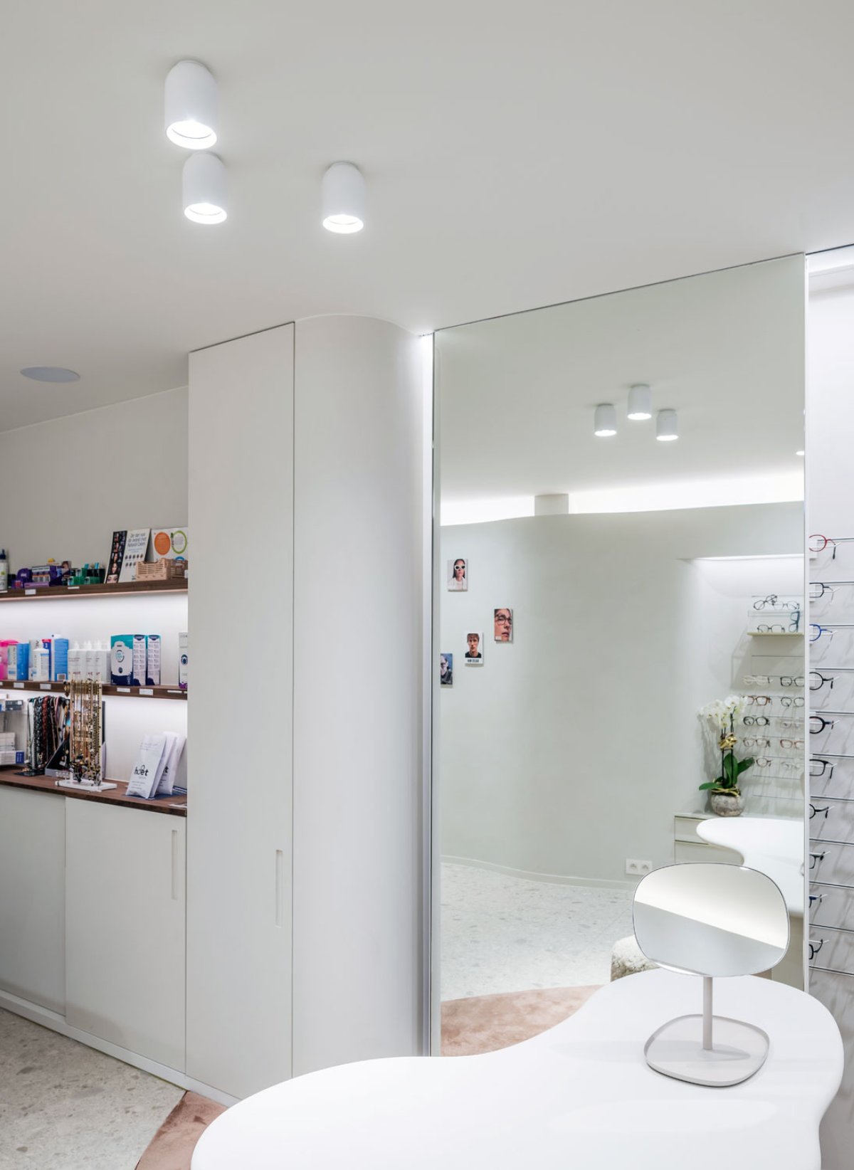 OBIN ON - DELTALIGHT