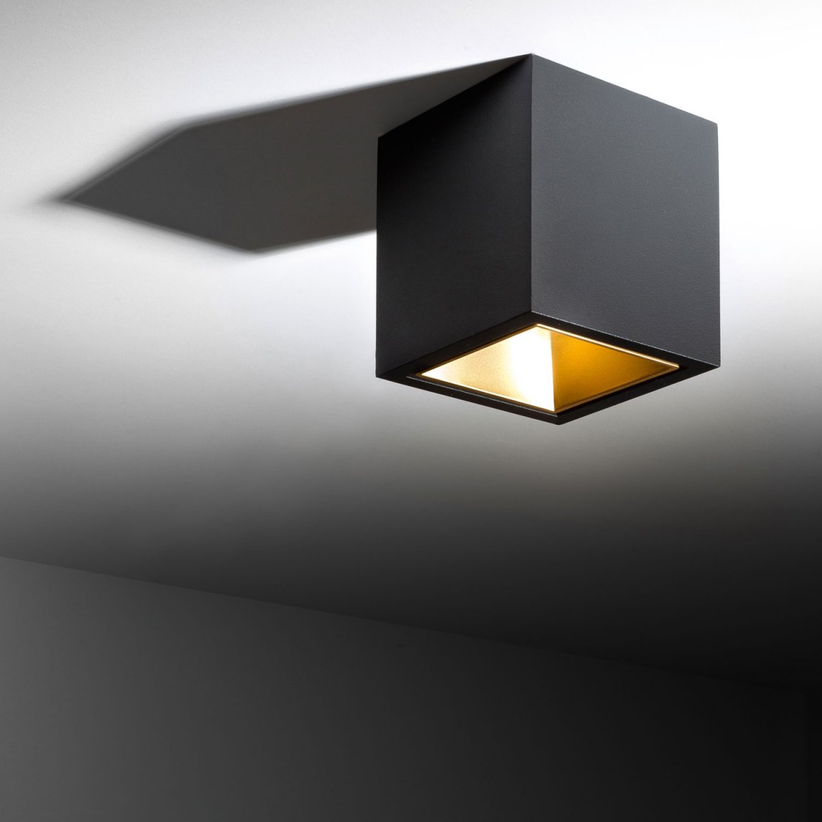 BOXY L 93033 DIM8 B-B - DELTALIGHT