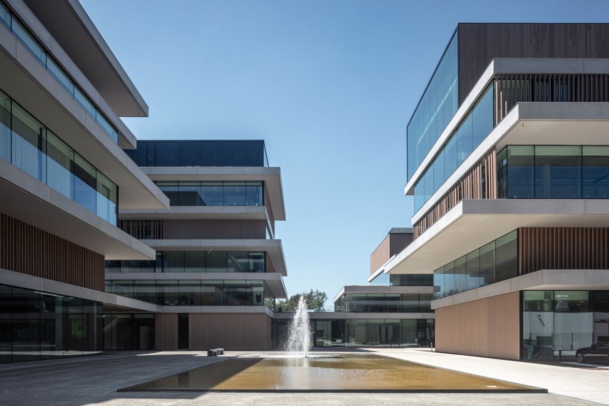 O-Forty (BE) - DELTALIGHT