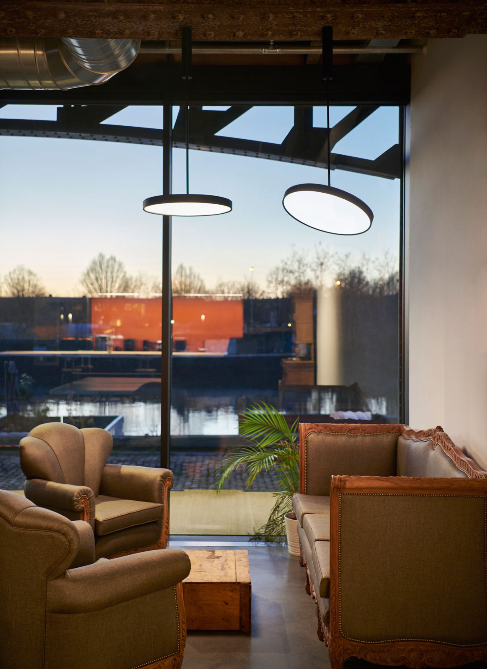 MULTINOVA - Delta Light