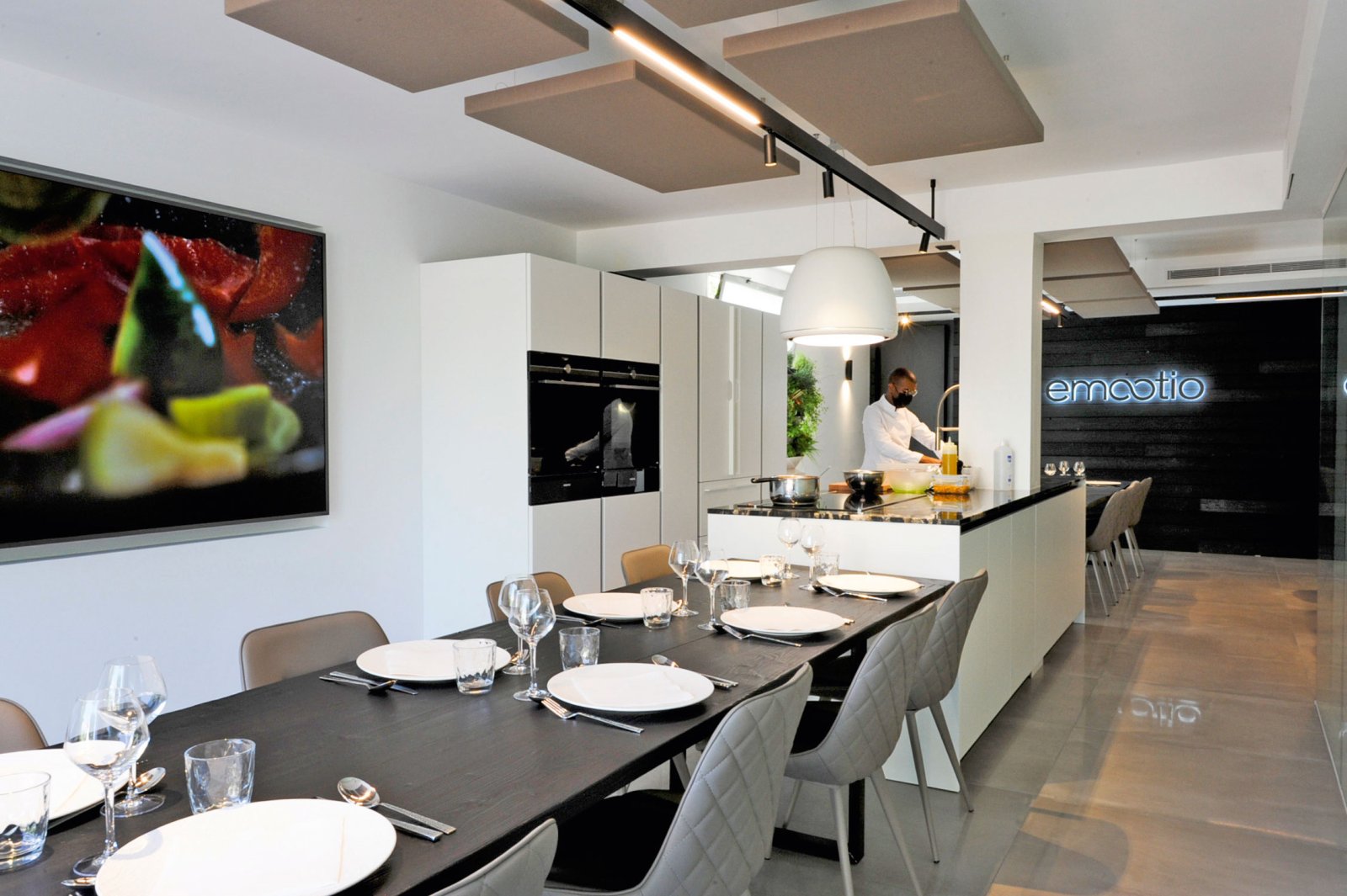 SPLITLINE M/SHIFTLINE M - LED LINE - DELTALIGHT