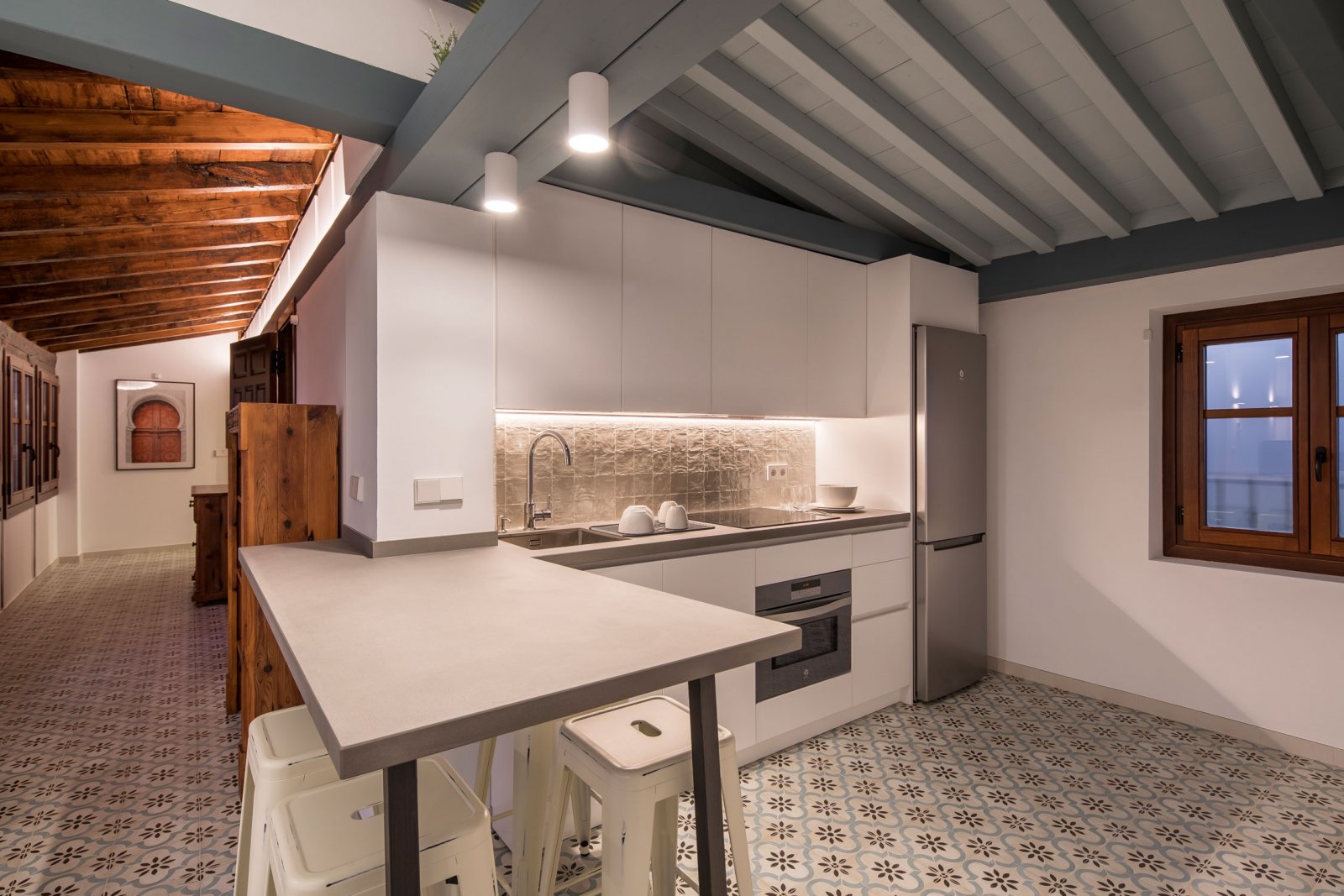 BOXY R Hi W - DELTALIGHT