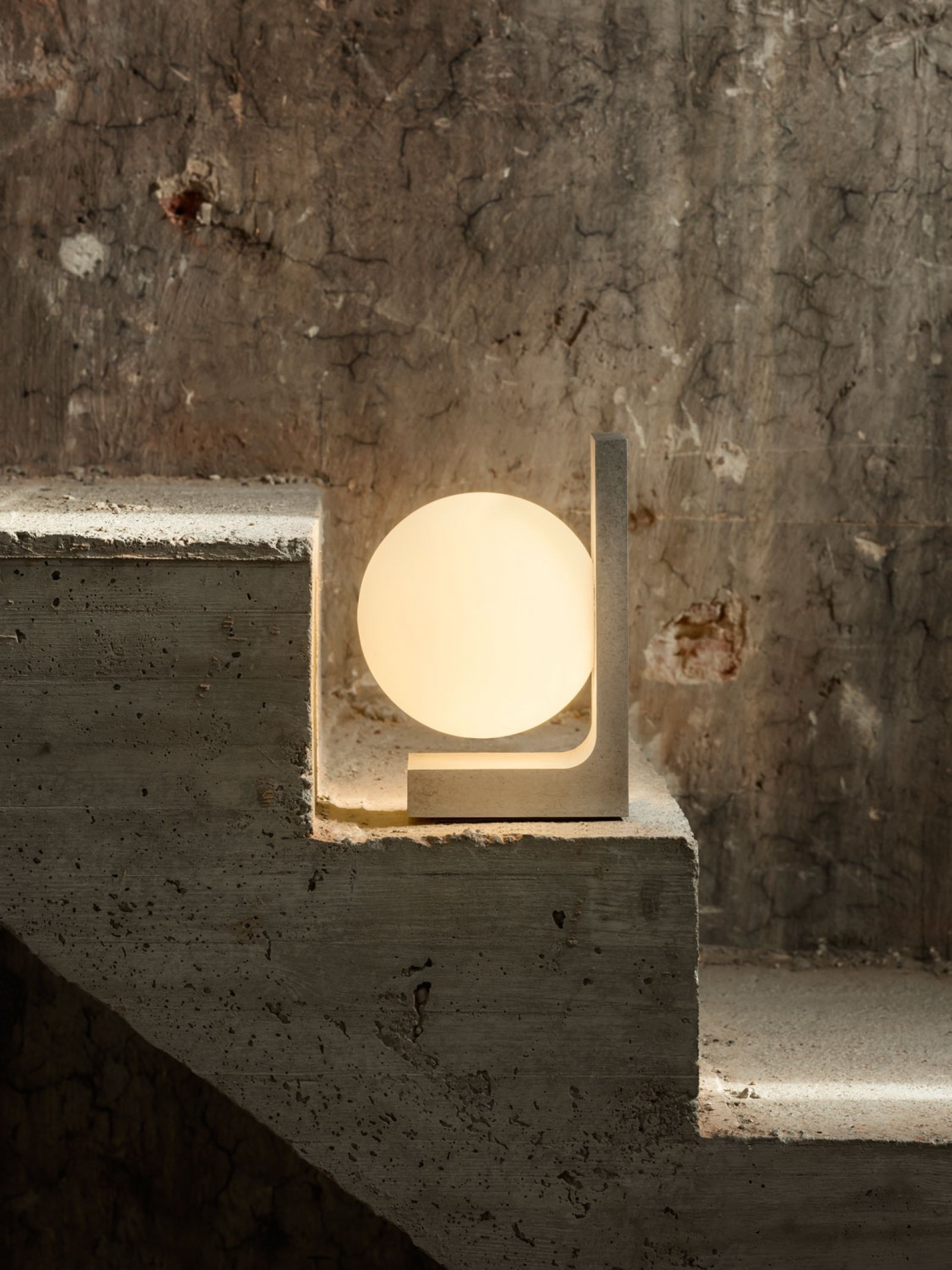 OONO T 930 AM - DELTALIGHT