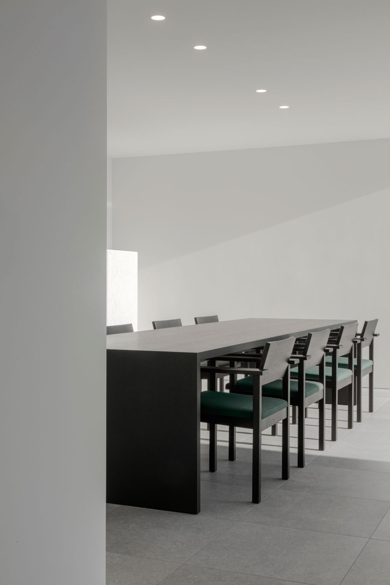 GYN D 1 92733 W - DELTALIGHT