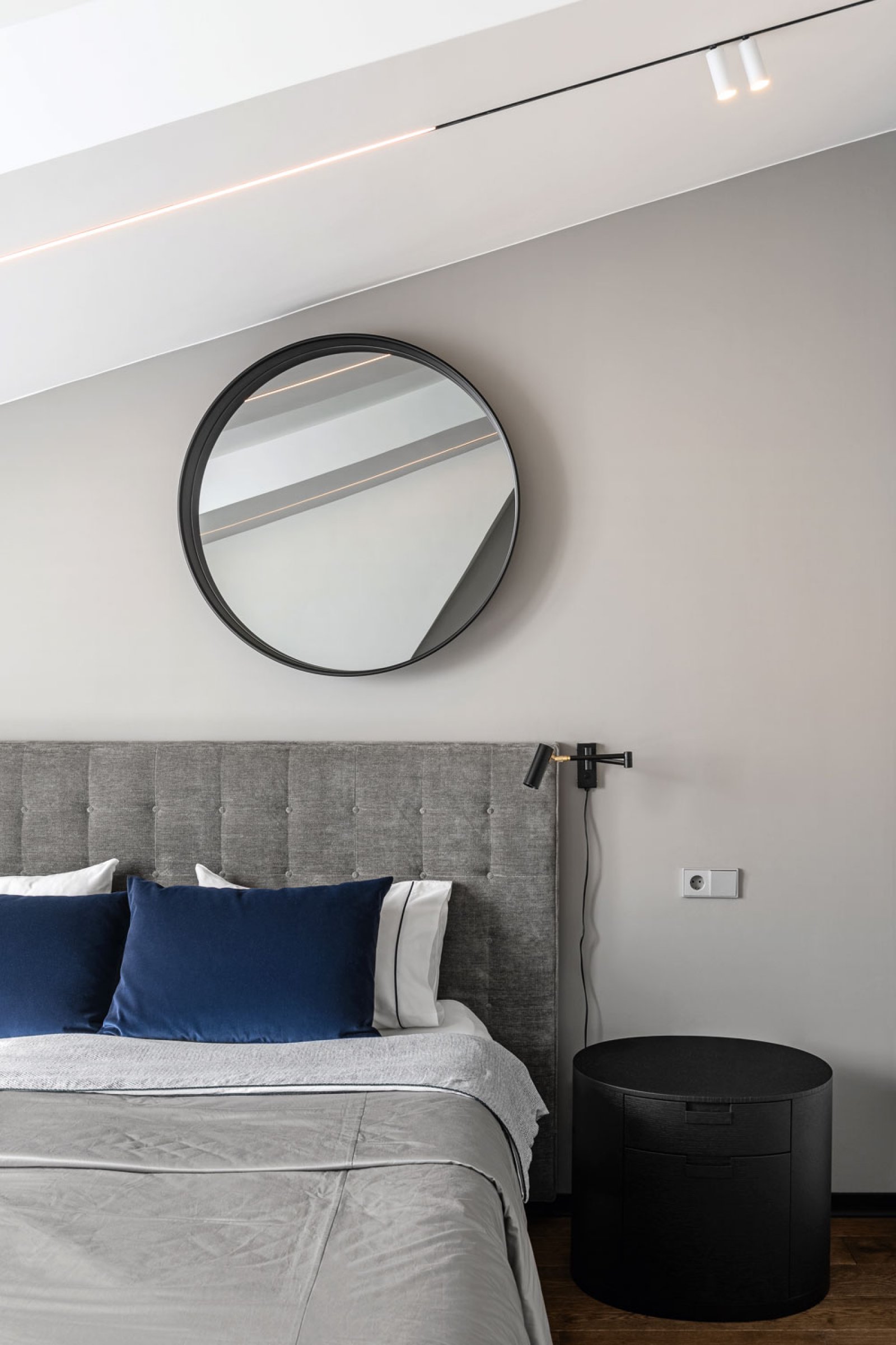 M - LED LINE HE 1 x 25,2W MDL B - DELTALIGHT