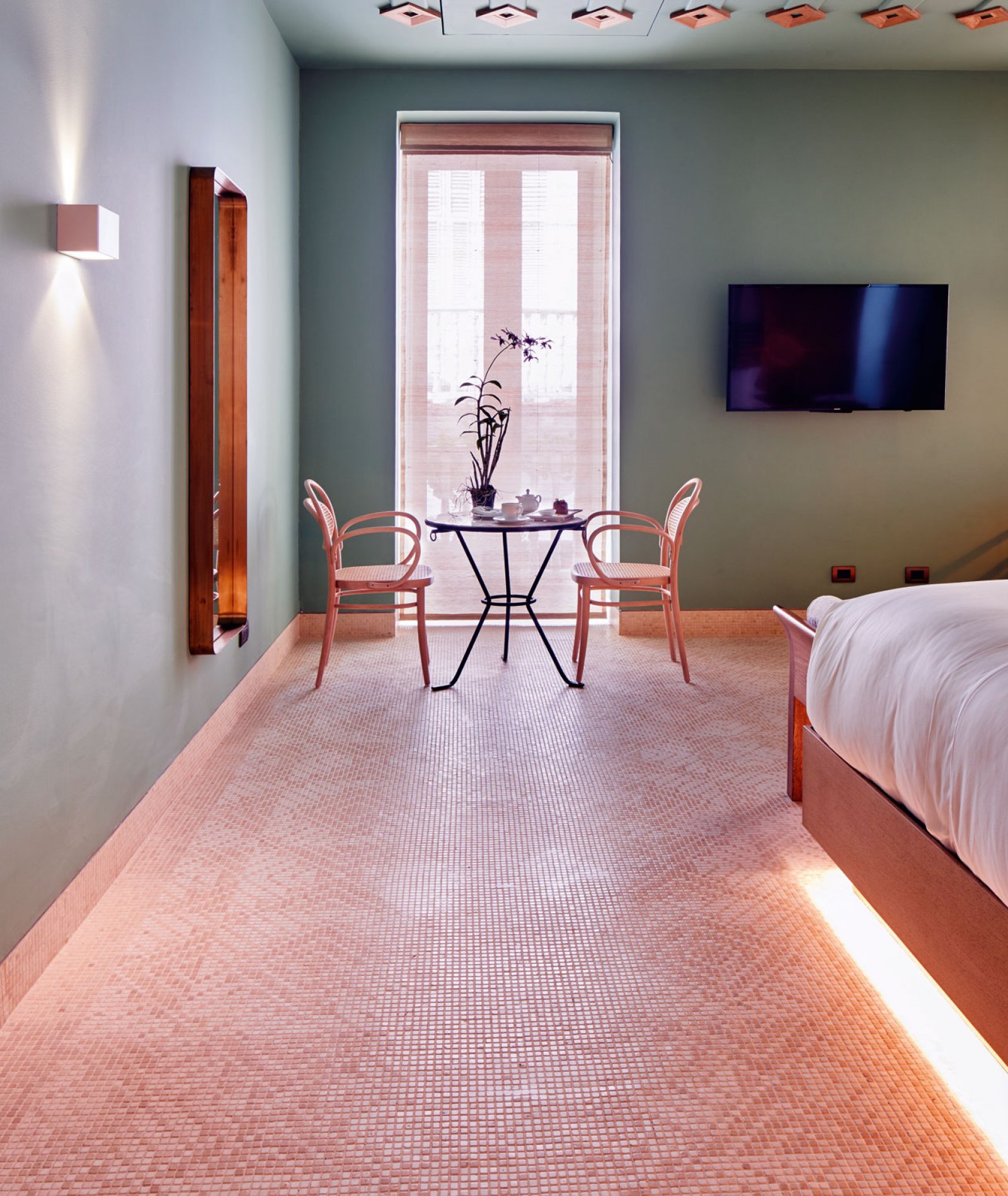 TIGA LED BS 93024 DIM8 A - DELTALIGHT