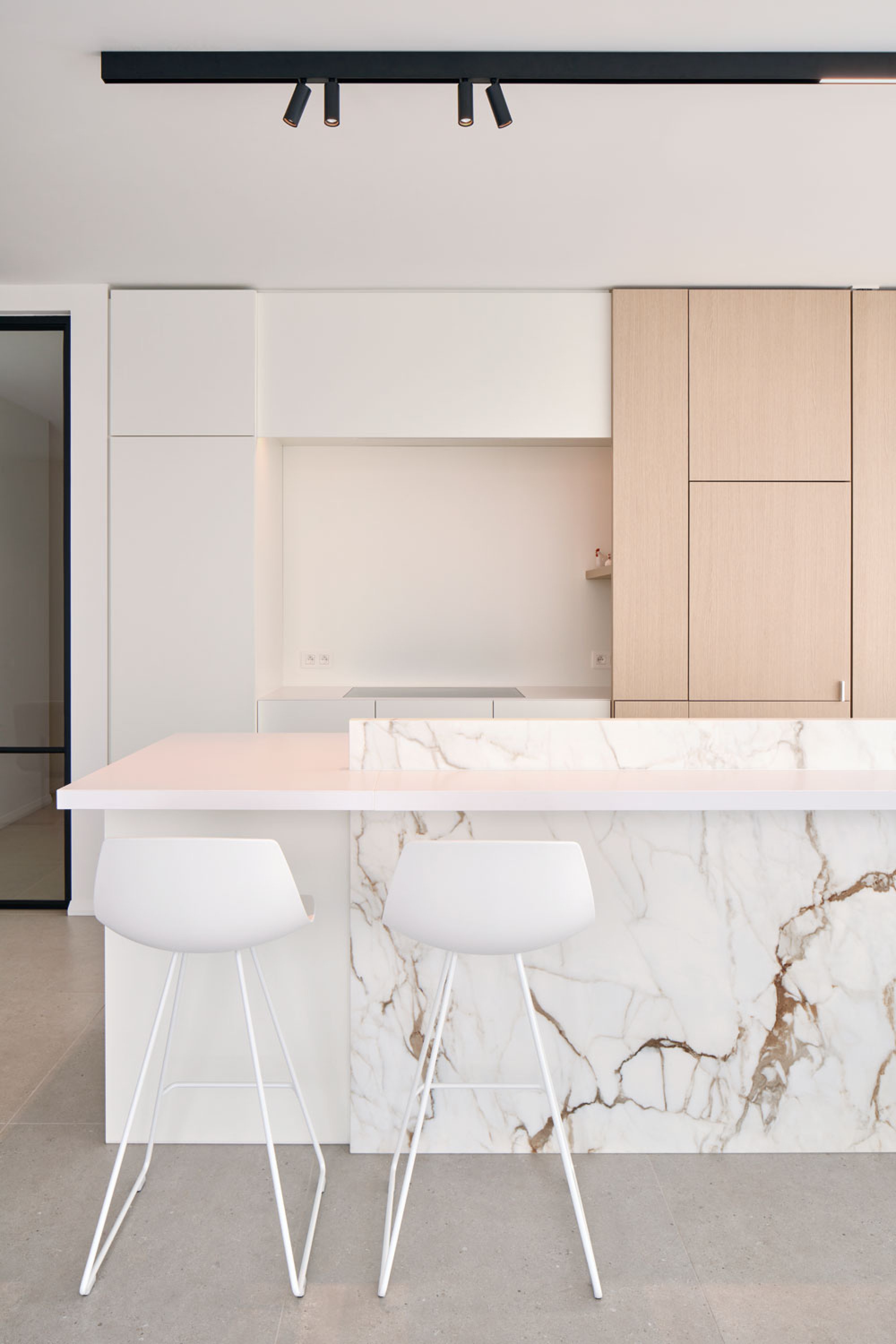 SHIFTLINE - DELTALIGHT