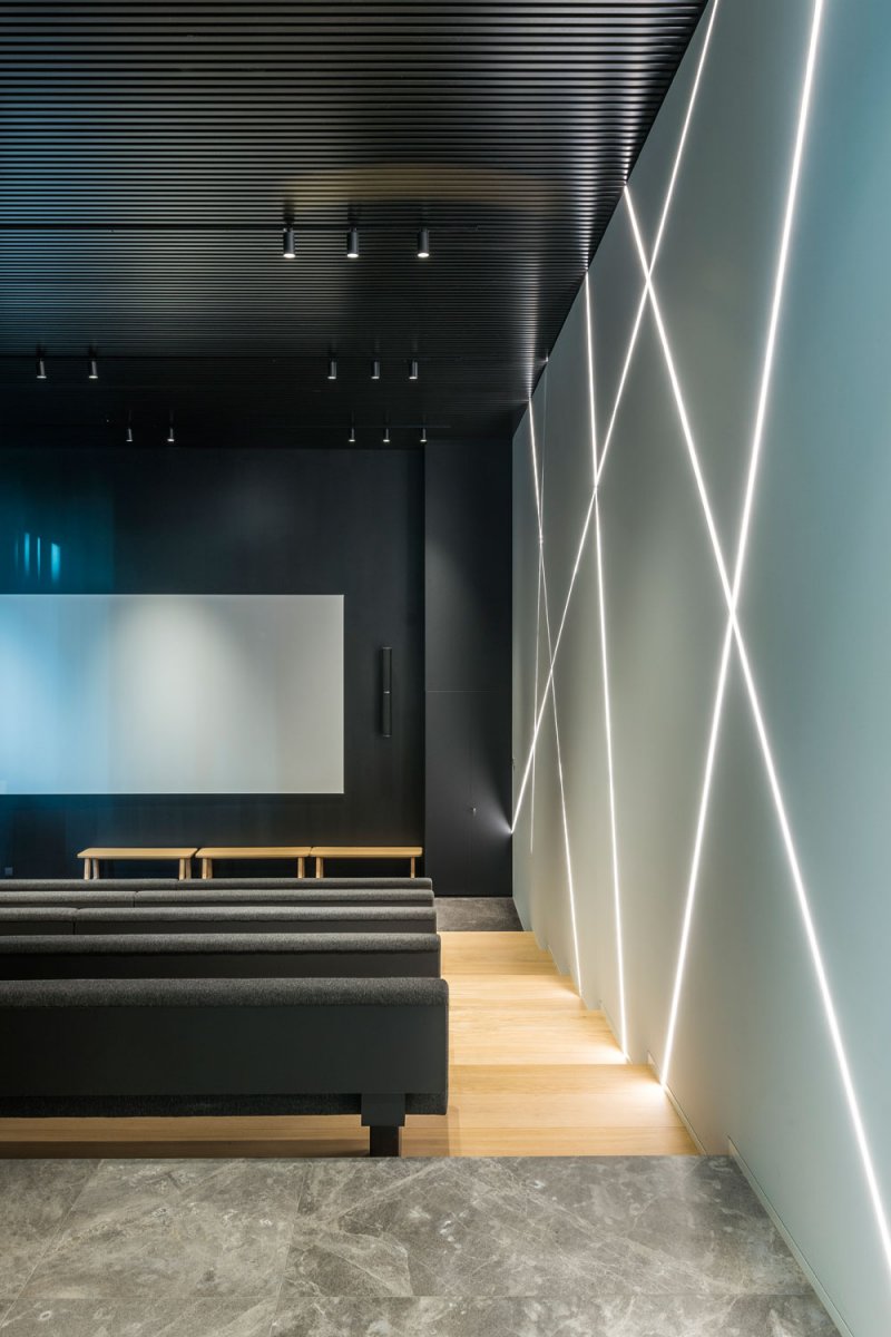 TGL-TR - PROFILE B - DELTALIGHT