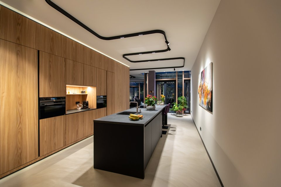 SHIFTLINE - DELTALIGHT