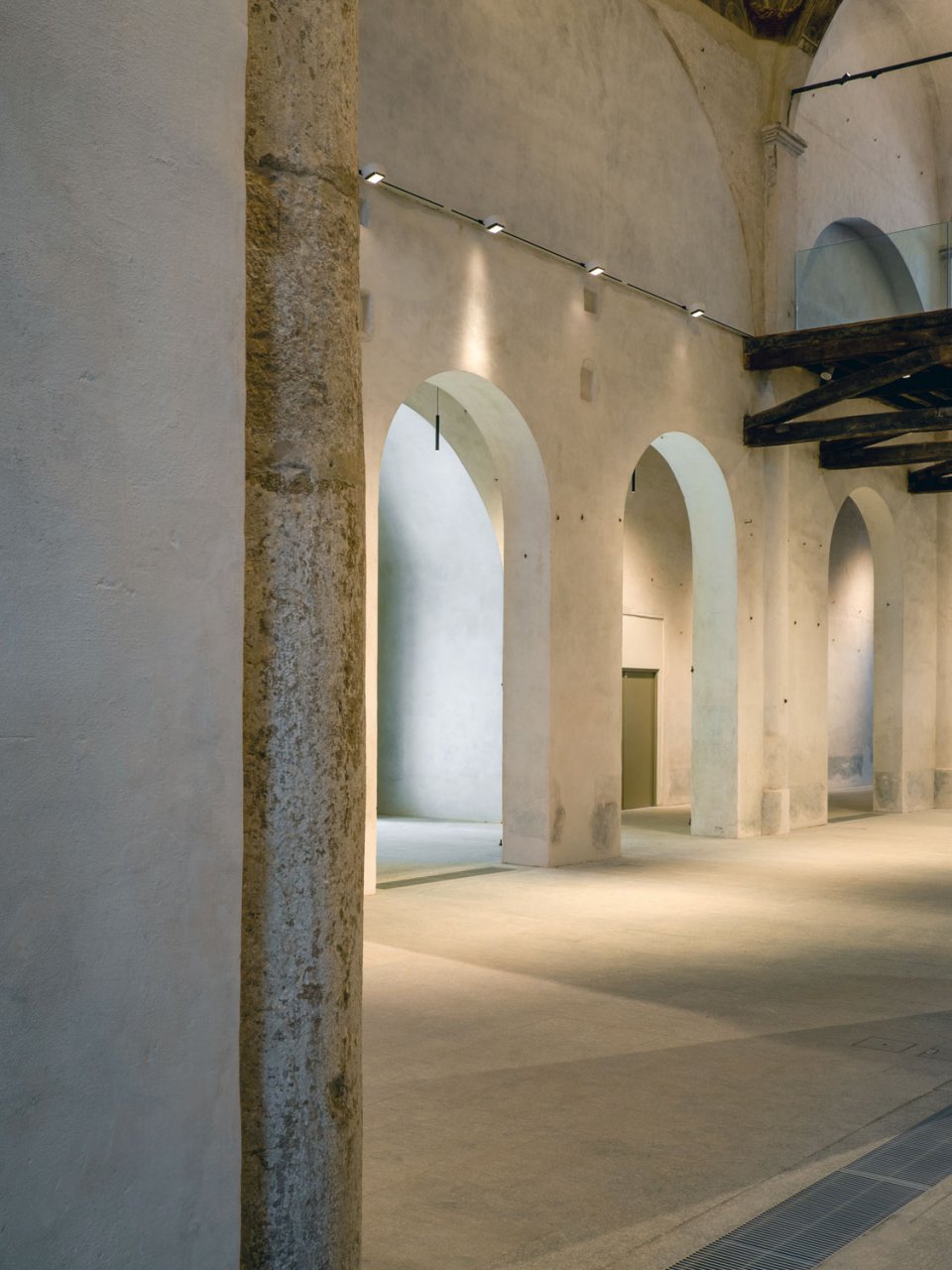 FRAGMA L ADM - DELTALIGHT