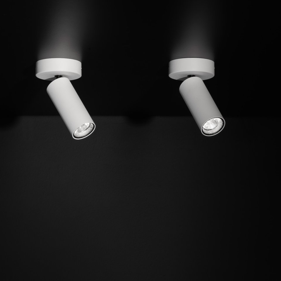 SPY 39 ON - DELTALIGHT