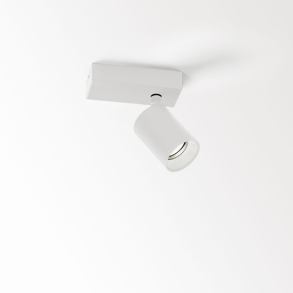 SPYCO ON 1 93033 DIM8 W - DELTALIGHT
