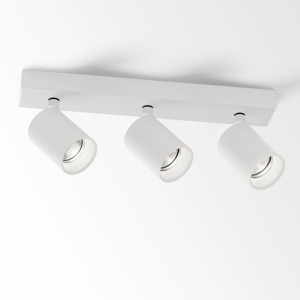 SPYCO ON 3 92733 DIM8 W - DELTALIGHT
