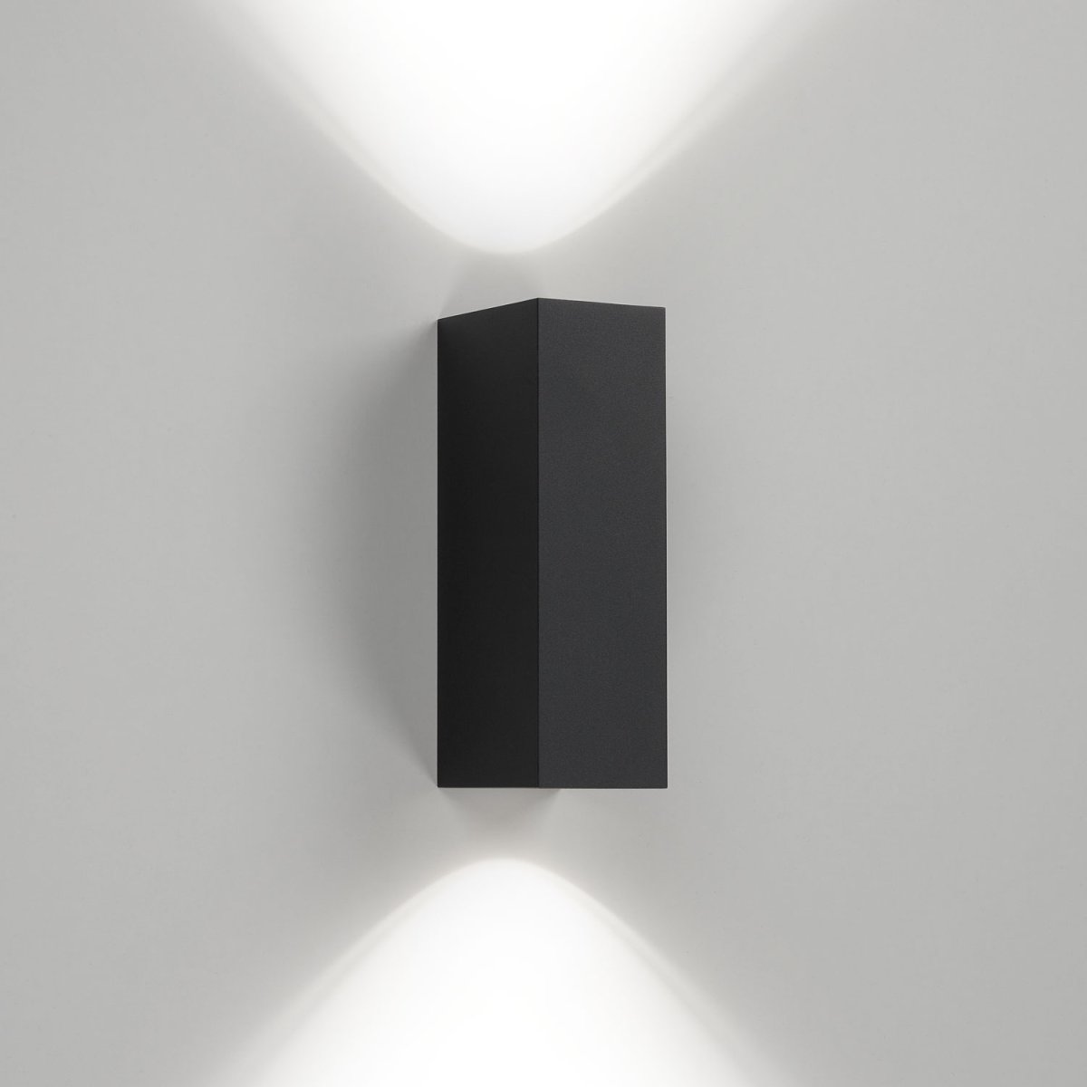 MONO II DOWN-UP LED 930 N - DELTALIGHT