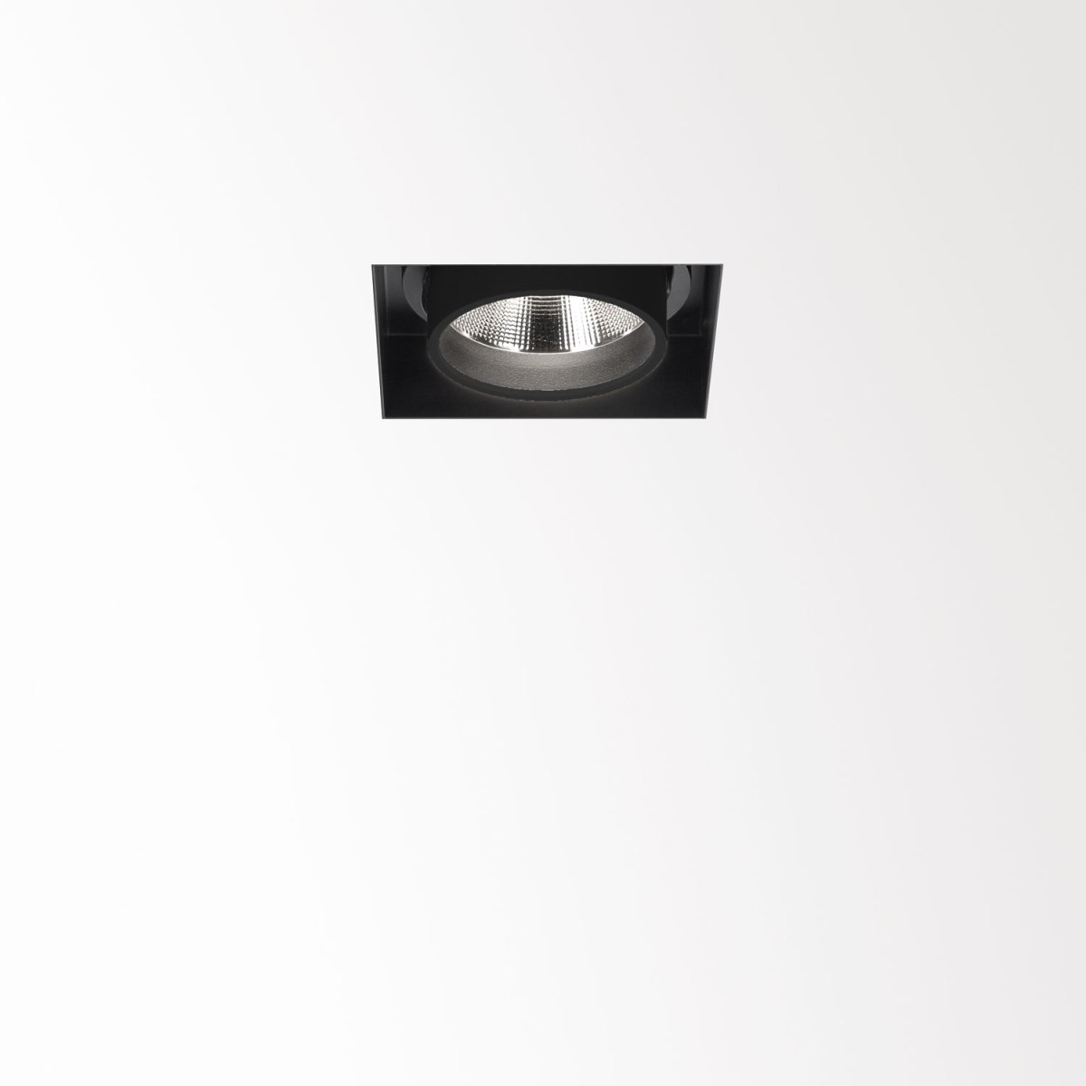 MINIGRID IN TRIMLESS 1 HP 93020 B-B - DELTALIGHT