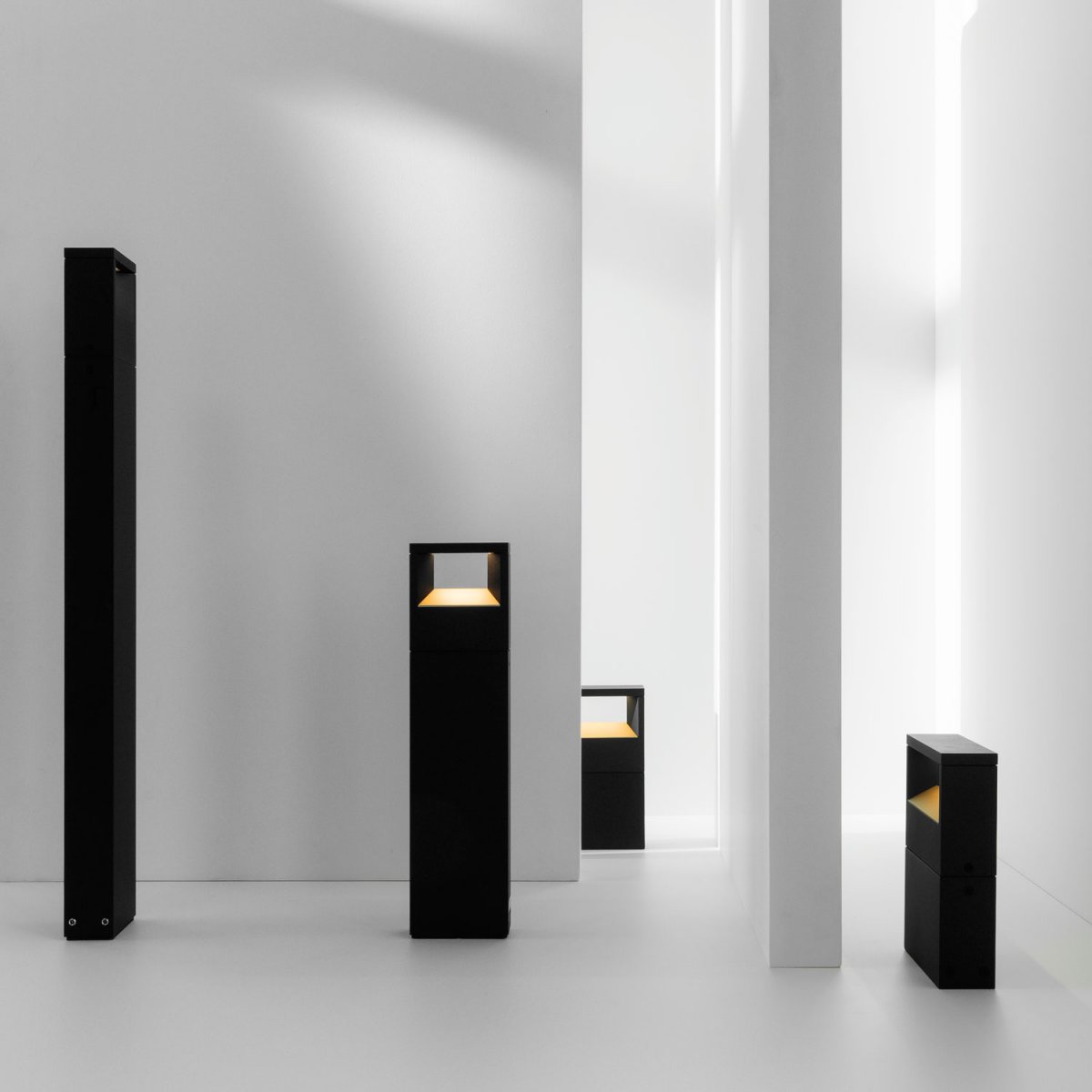 WALKER II - Delta Light