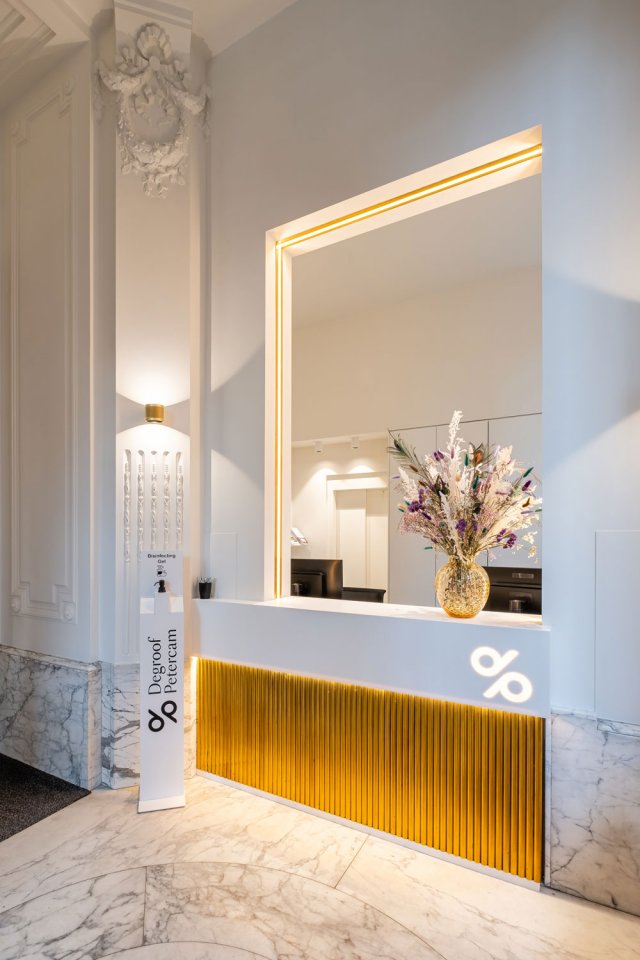 Degroof Petercam Antwerpen (BE) - Delta Light