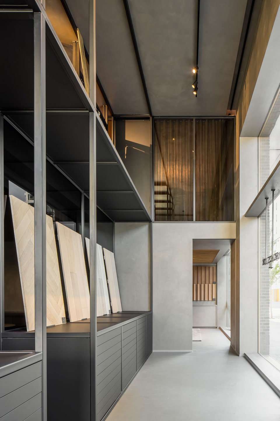 The Hub Antwerp (BE) - Delta Light