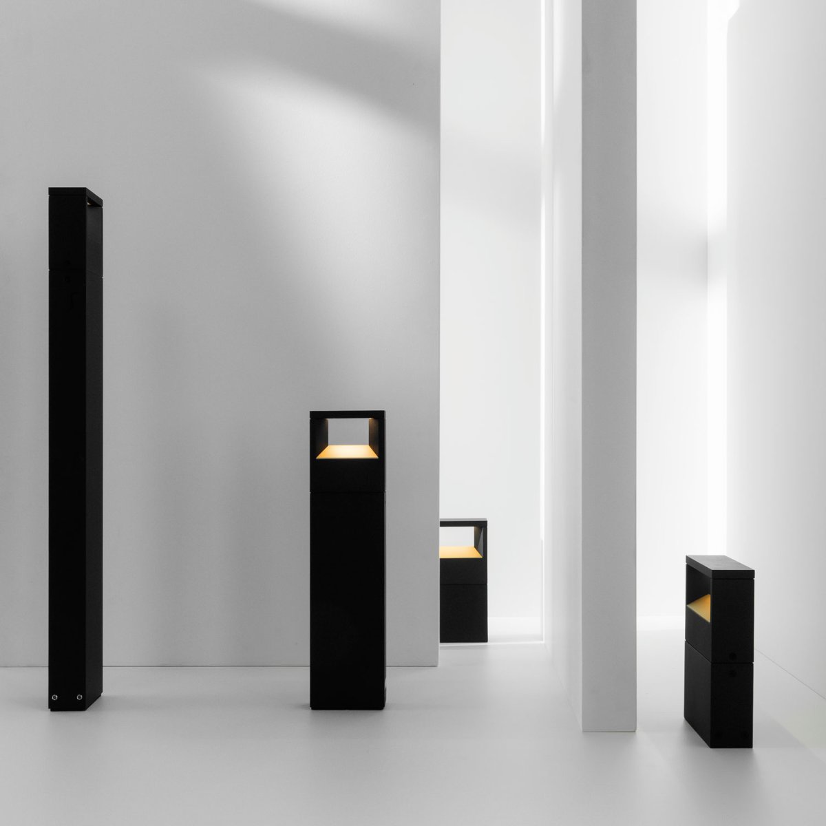 WALKER II - Delta Light